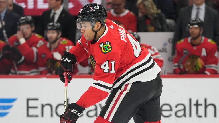 Chicago Blackhawks re-sign Isaak Phillips to two-way deal - Sportsnet.ca