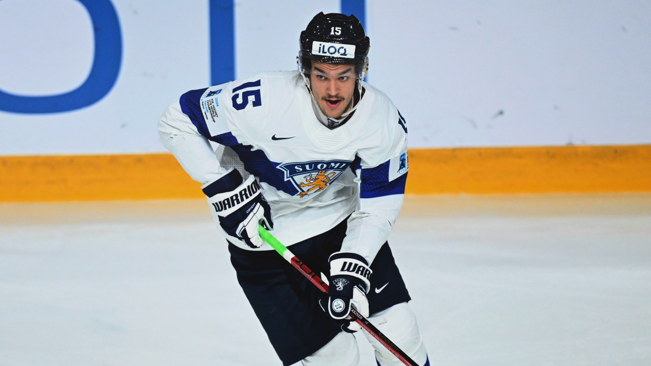 New York Islanders sign Jesse Pulkkinen to entry-level contract ...