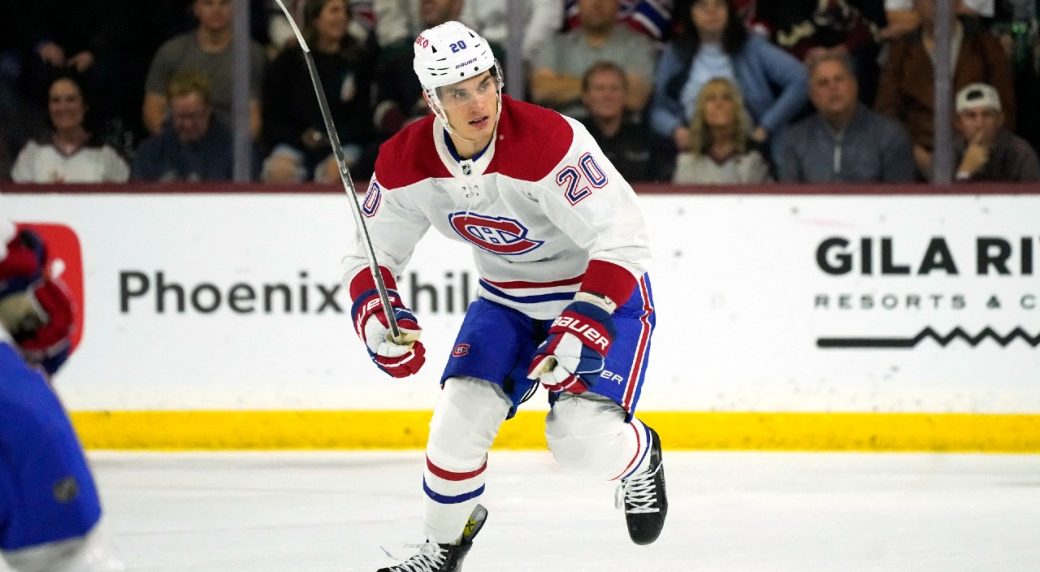 Canadiens' Juraj Slafkovsky leaves after taking elbow to head vs. Penguins