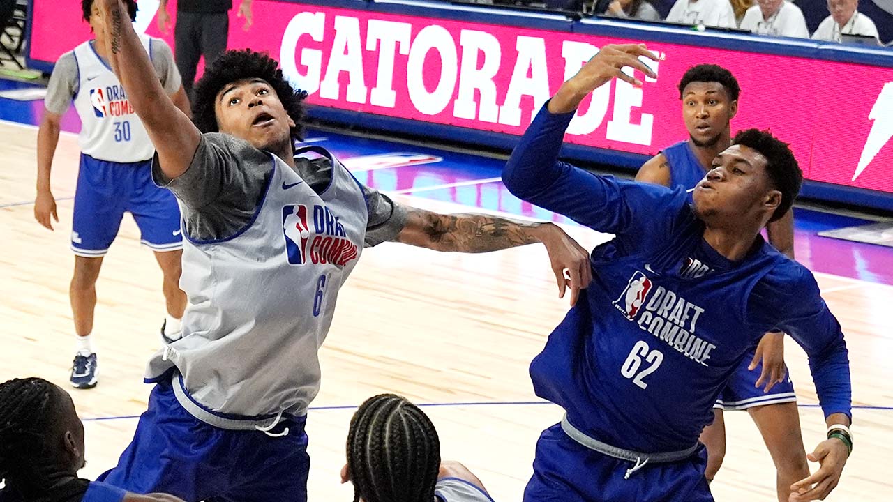 Centre Ulrich Chomche signs two-way deal with Toronto Raptors ...