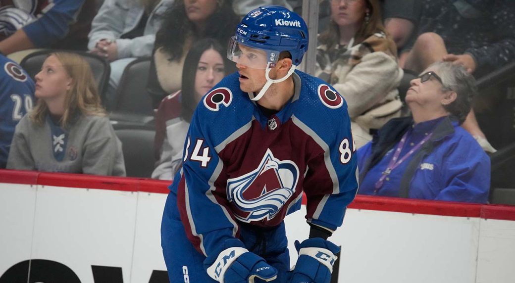 Pittsburgh signs defender Nathan Clurman to one-year deal