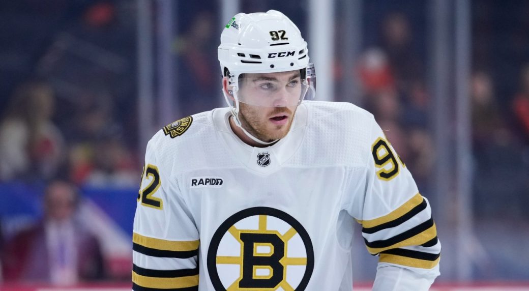 Los Angeles Kings sign Reilly Walsh to one-year, two-way deal