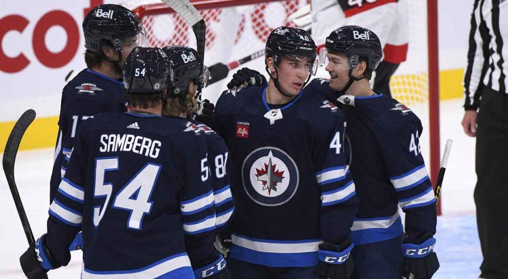 Jets sign Simon Lundmark to a one-year contract extension