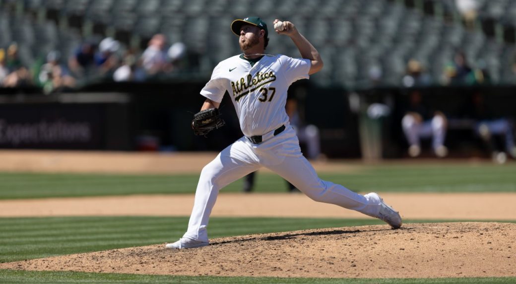 MLB roundup: A's score 19 in easy win over Orioles