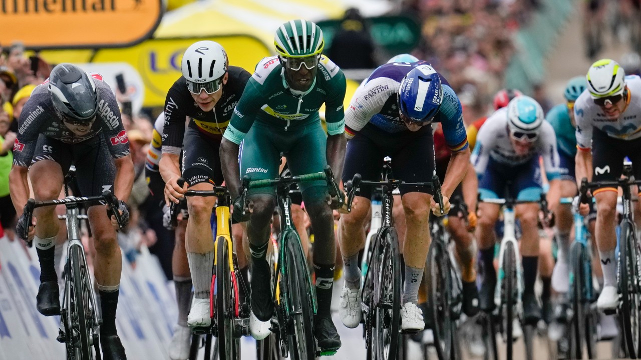 Eritrea’s Girmay wins his second stage on this Tour de France - Sportsnet.ca