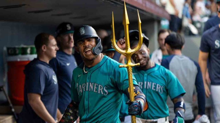 Mariners activate OF Julio Rodriguez for series finale against Mets ...