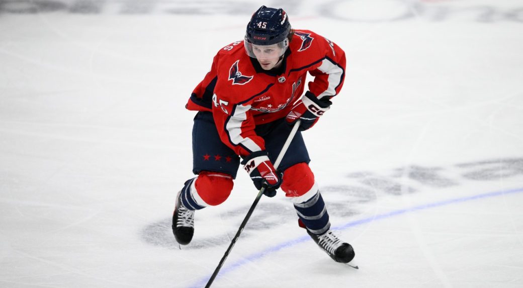 Avalanche sign forward Matthew Phillips to one-year contract