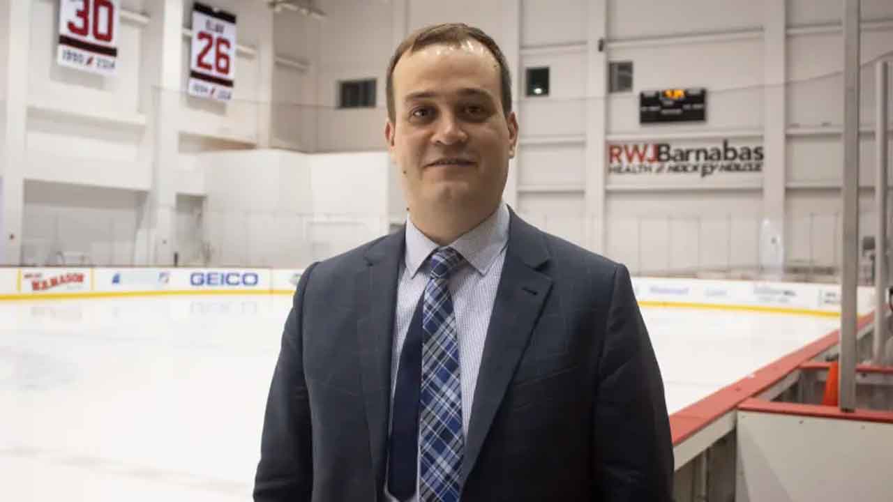 Hurricanes hire Tyler Dellow as assistant general manager - Sportsnet.ca
