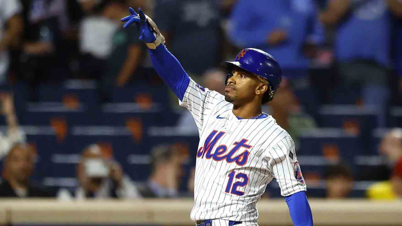 Lindor and Peterson lead streaking Mets to win over fading Red Sox ...