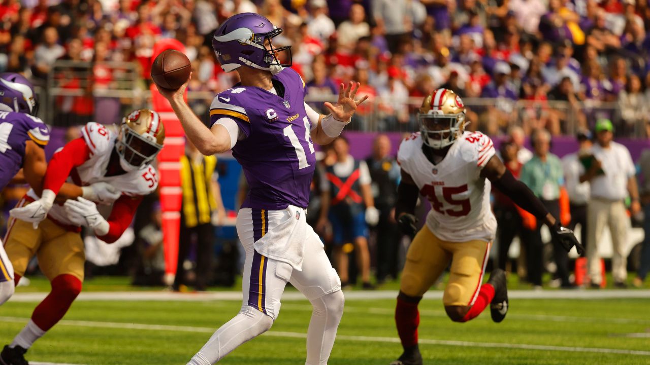 Sam Darnold drives the undefeated Vikings in upset win over the 49ers