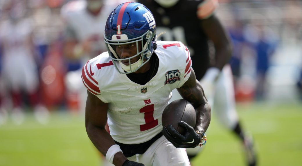 Rookie Nabers catches two TDs as Giants hold off banged-up Browns
