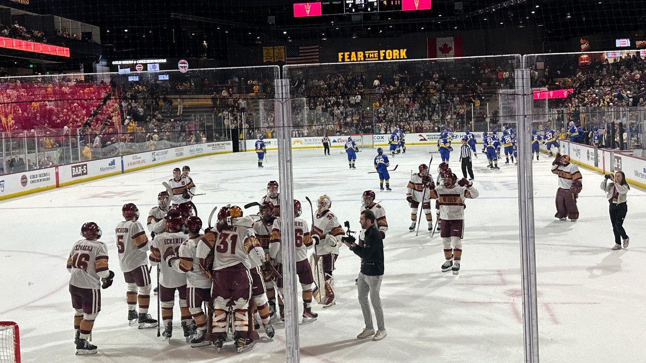 Whitehead becomes first CHL player to verbally commit to playing NCAA ...