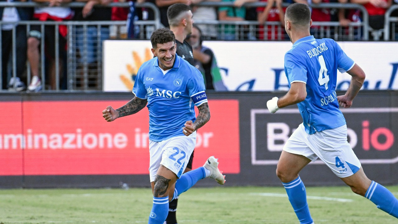 Napoli's match at Cagliari temporarily halted after trouble between ...