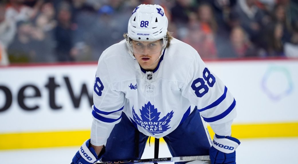 Maple Leafs to start William Nylander at centre during training camp