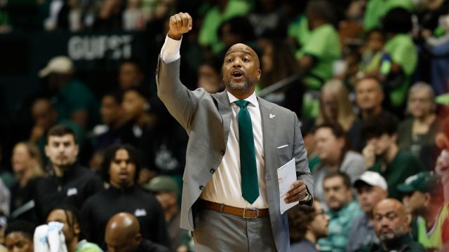 USF men's basketball coach Amir Abdur-Rahim dies at 43 - Sportsnet.ca