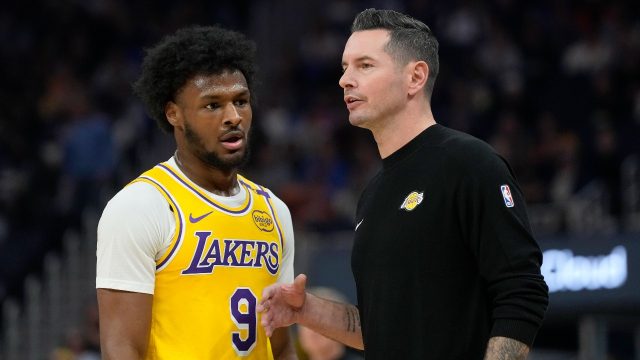 Lakers' Bronny James scores 17 points in blowout pre-season loss to Warriors - Sportsnet.ca