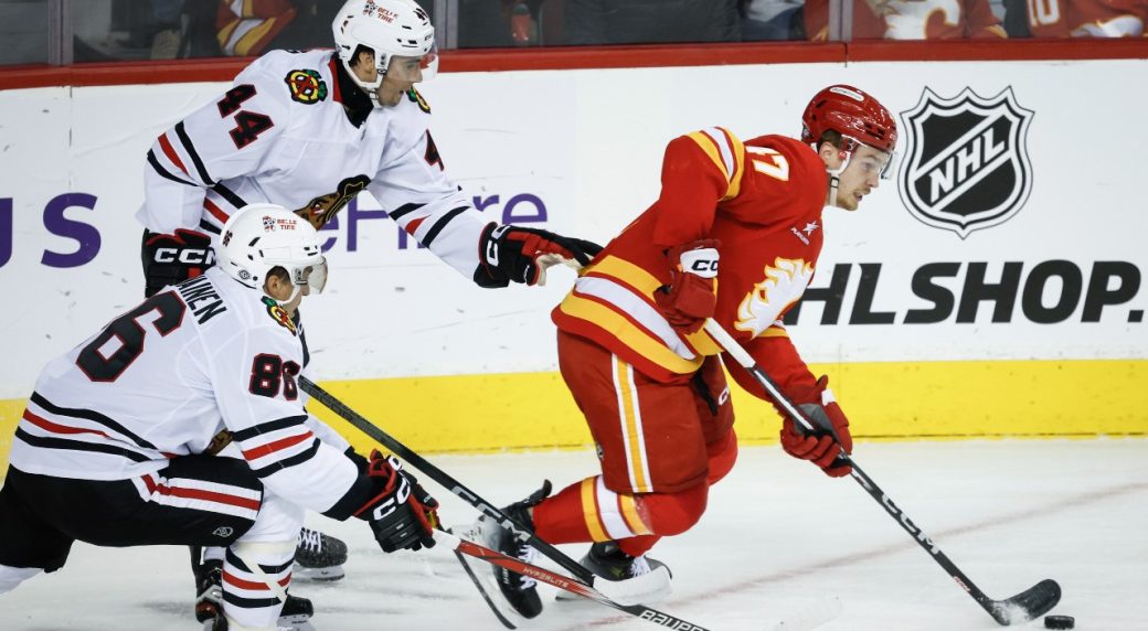 Flames improve to 4-0 with win over Blackhawks