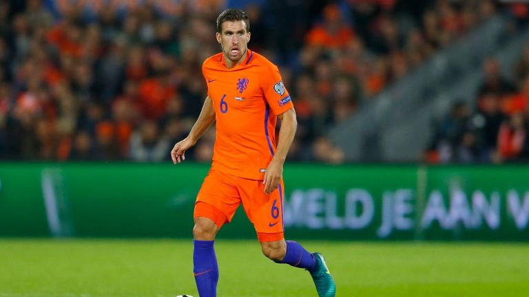 Former Netherlands midfielder Kevin Strootman retires from soccer ...