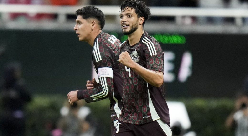 Mexico stops seven-game winless streak against U.S.