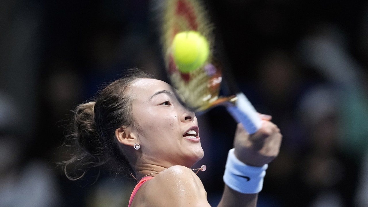 Qinwen Zheng defeats wild card Sophia Kenin to win in Tokyo, clinch WTA Finals berth - Sportsnet.ca
