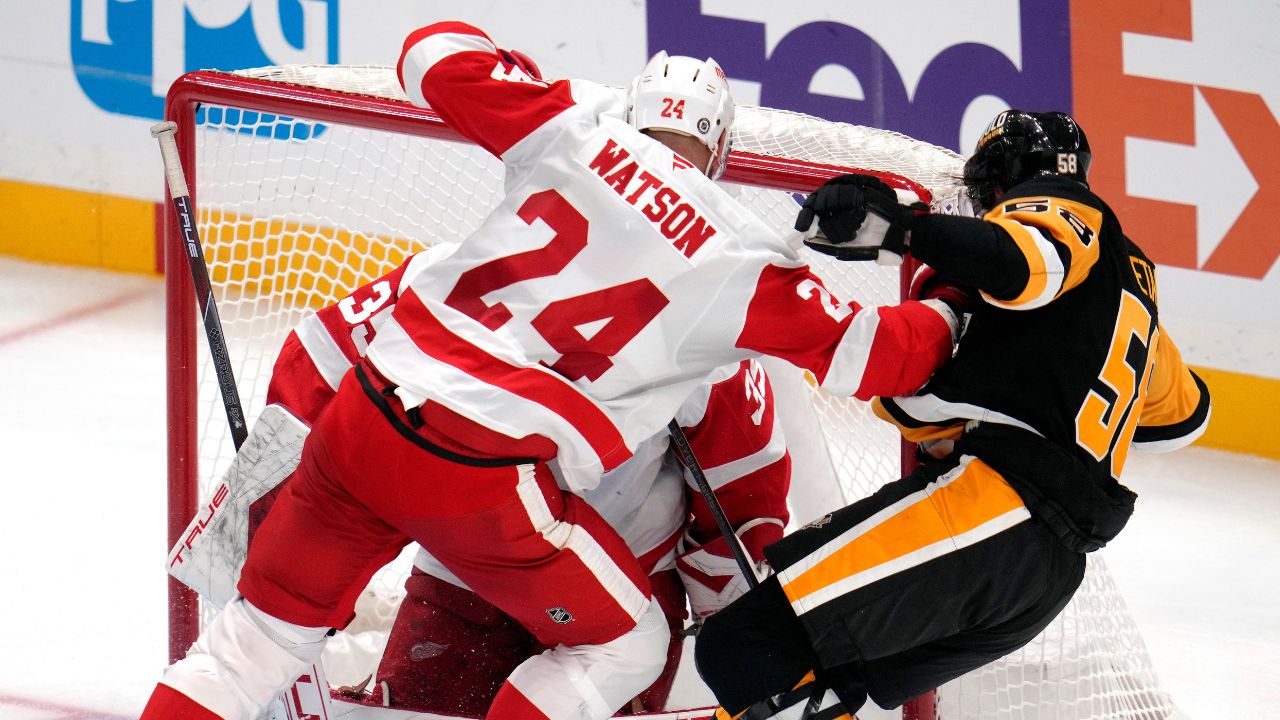Red Wings sign F Austin Watson to one-year, two-way contract - Sportsnet.ca