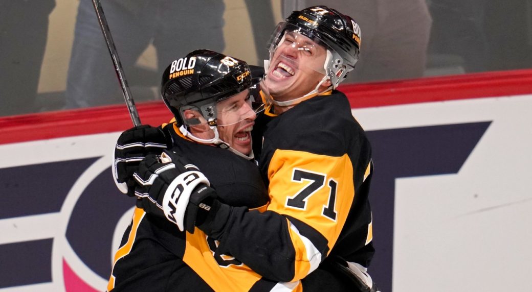 Penguins' Sidney Crosby, Evgeni Malkin hit milestones in OT win over Sabres