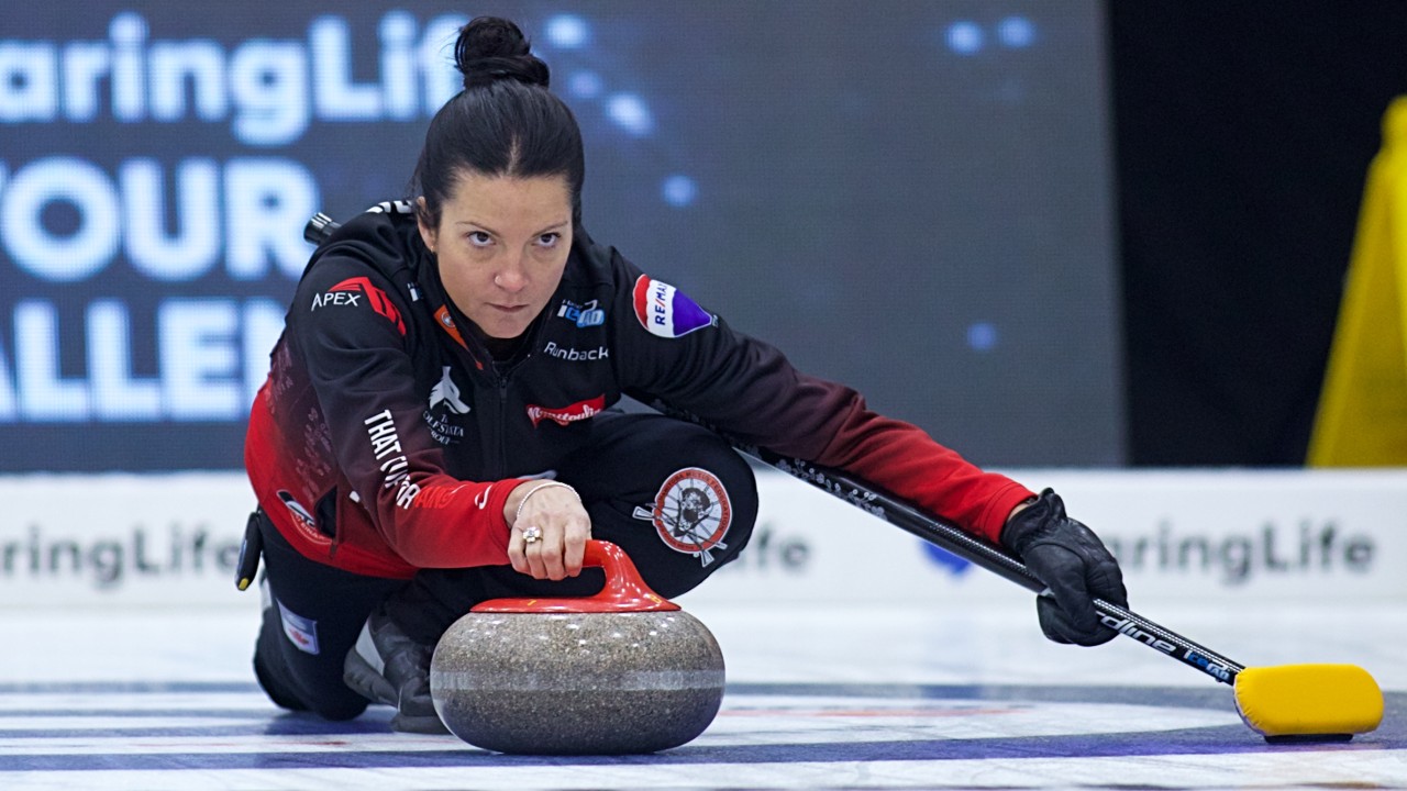 Kerri Einarson celebrates birthday with win at HearingLife Tour ...