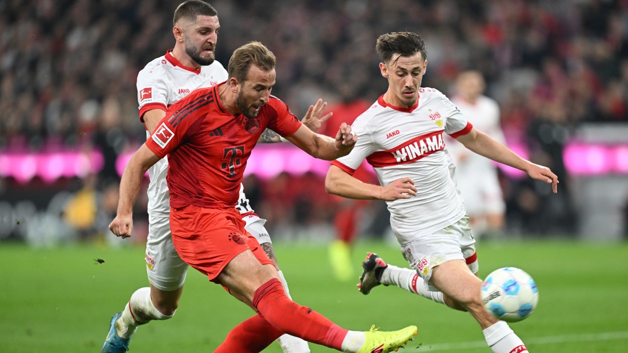 Bundesliga Roundup: Kane ends goal drought with hat trick as Bayern ...