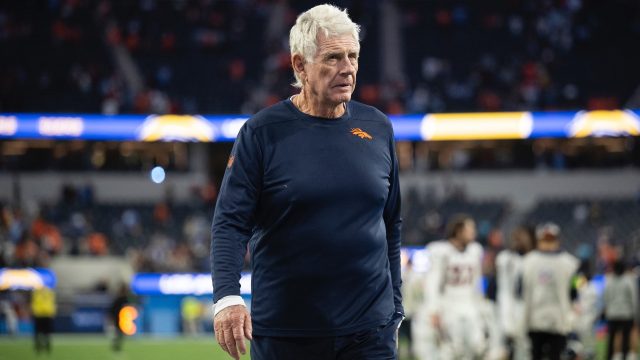 Broncos assistant head coach Mike Westhoff steps down due to health ...