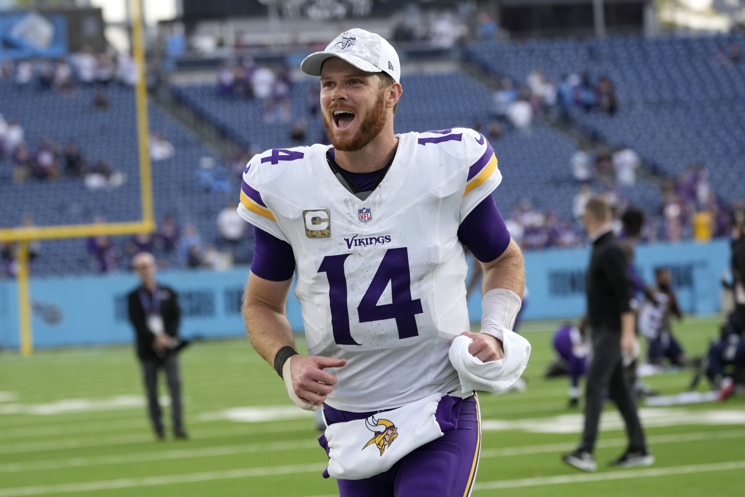 Sam Darnold leads Vikings to third straight win over Titans