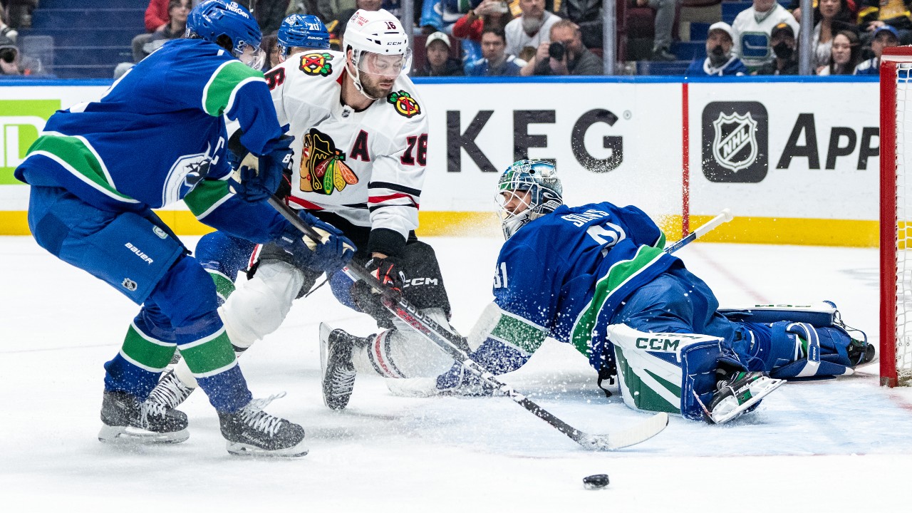 Silovs the best part of Canucks' workmanlike win over Blackhawks ...