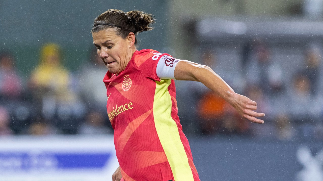 Christine Sinclair's career officially ends as Thorns fall to Gotham FC ...