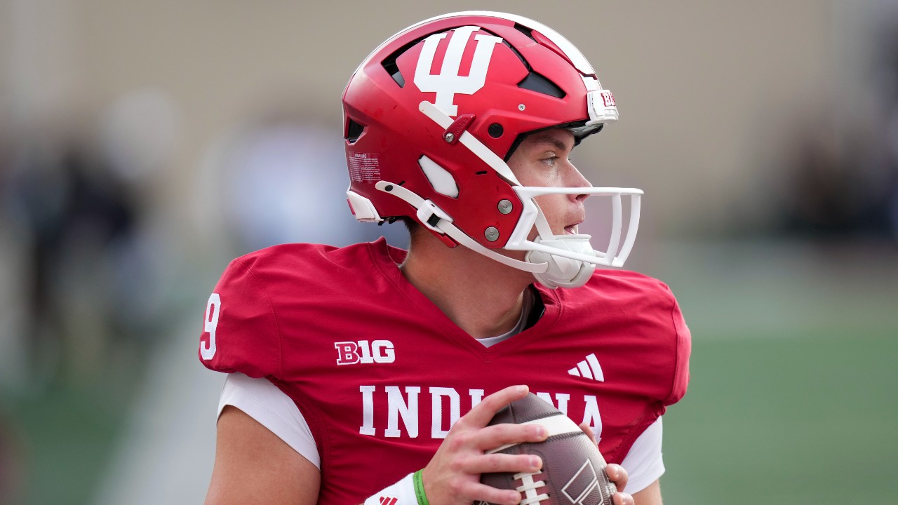 Indiana QB Rourke earns Jon Cornish Trophy as top Canadian in NCAA ...