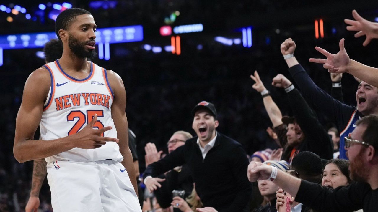 AP Source: Knicks' Mikal Bridges signs four-year extension - Sportsnet.ca