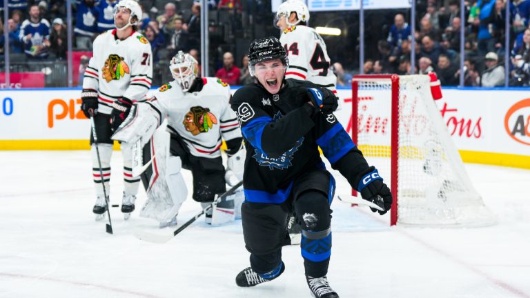 'Like a vet on the bench': How Fraser Minten is impressing Maple Leafs ...