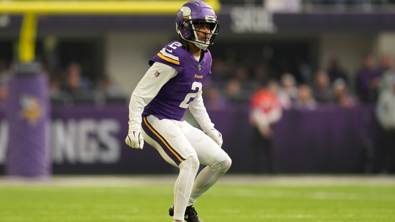 Vikings hold CB Gilmore out with hamstring injury, Bears clear RB Swift ...