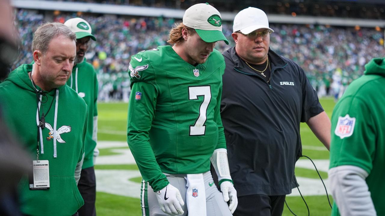 Eagles QB Kenny Pickett 'OK' after leaving against Cowboys with rib ...