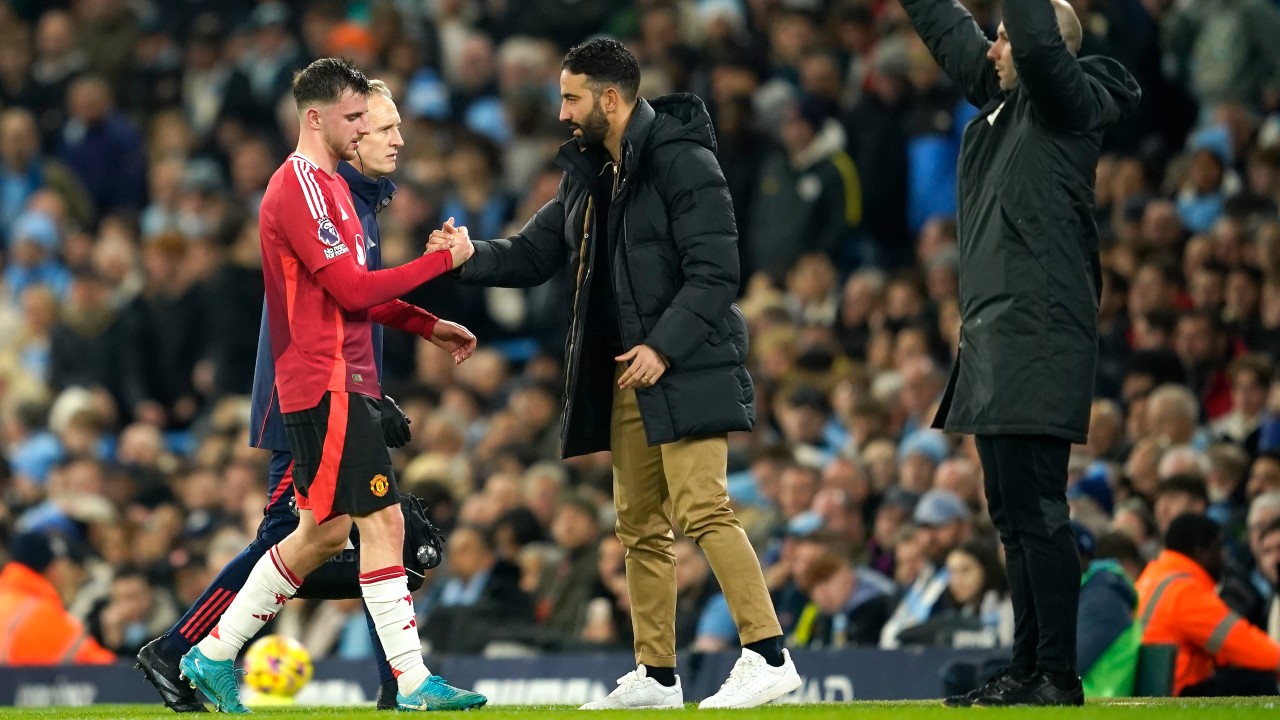Man United's Mason Mount out for 'several weeks' with latest injury ...