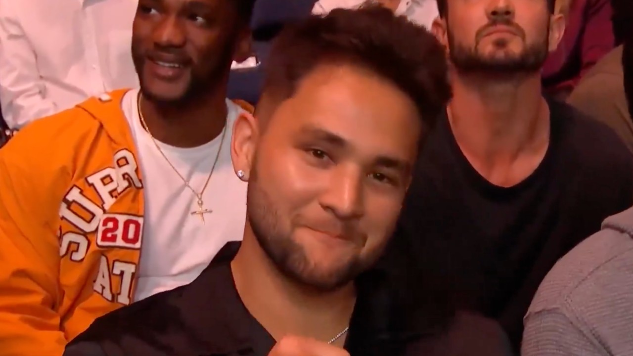 Blue Jays' Bo Bichette shows off new haircut at UFC Fight Night in ...