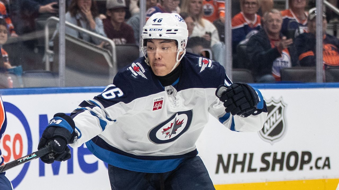 Jets sign Beijing native Kevin He to three-year, entry-level contract ...