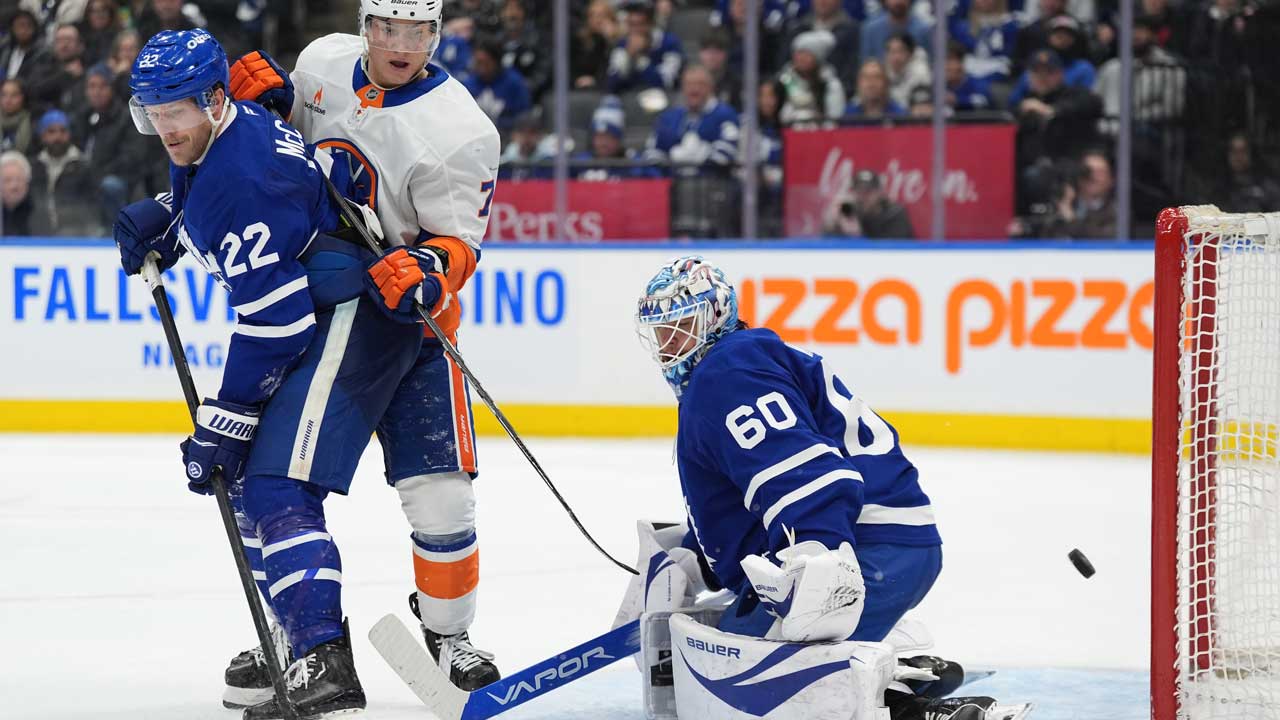 Maple Leafs fall to Islanders after Horvat scores twice - Sportsnet.ca