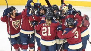 Victoire beat Fleet for fourth straight win, move to top of PWHL ...