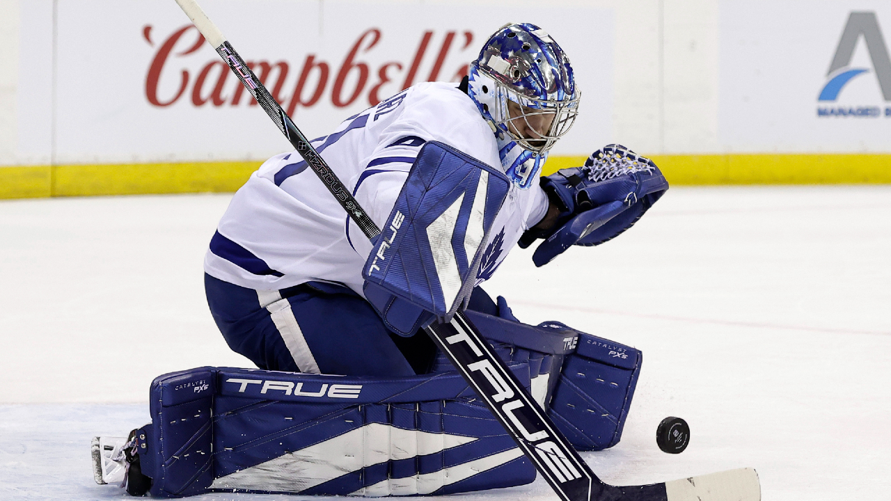 Maple Leafs' Stolarz exits vs. Ducks with lower-body injury, replaced ...