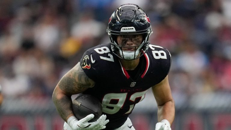 Texans TE Cade Stover out against Dolphins after emergency appendectomy ...