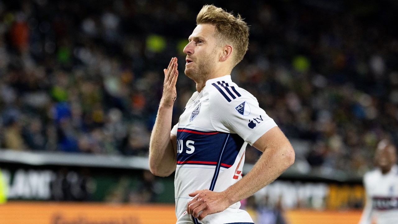 Whitecaps lose midfielder Stuart Armstrong to Sheffield Wednesday ...