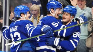 An elite two-way forward, Ron Ellis brought life to an aging Leafs ...