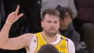 Raptors owner Larry Tanenbaum re-elected as chairman of NBA Board of ...