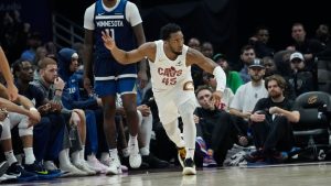 Raptors owner Larry Tanenbaum re-elected as chairman of NBA Board of ...