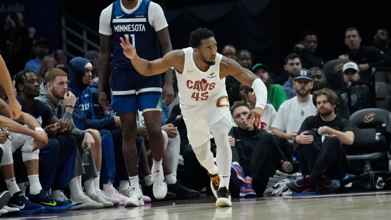 NBA Roundup: Cavaliers, Celtics collect commanding wins - Sportsnet.ca