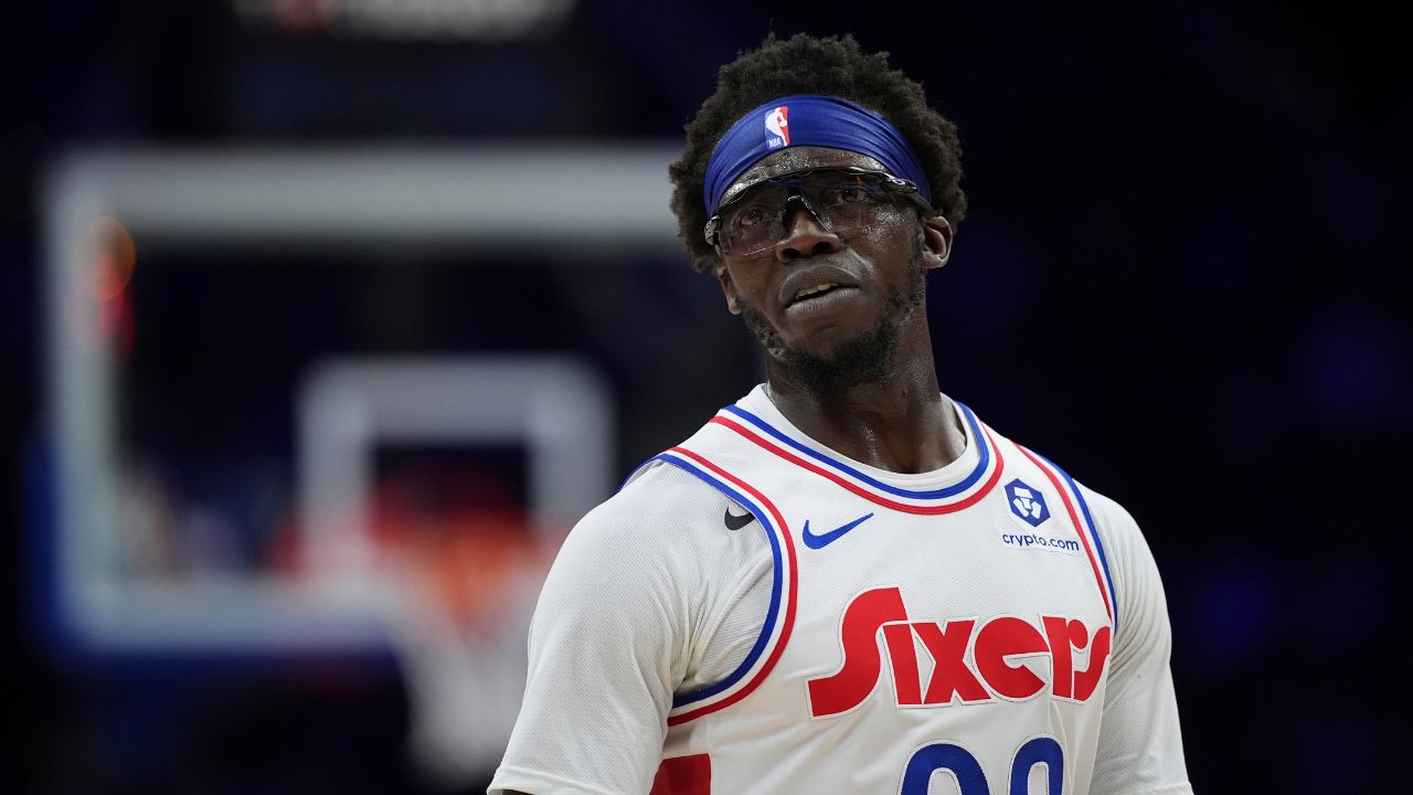 Report: 76ers trade Reggie Jackson, first-rounder to Wizards for picks ...